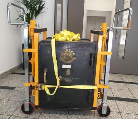 Safe Removals Liverpool : Specialist Safe Relocations